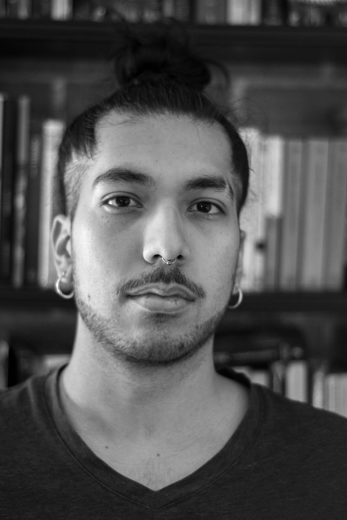 Roberto González - Under The Volcano